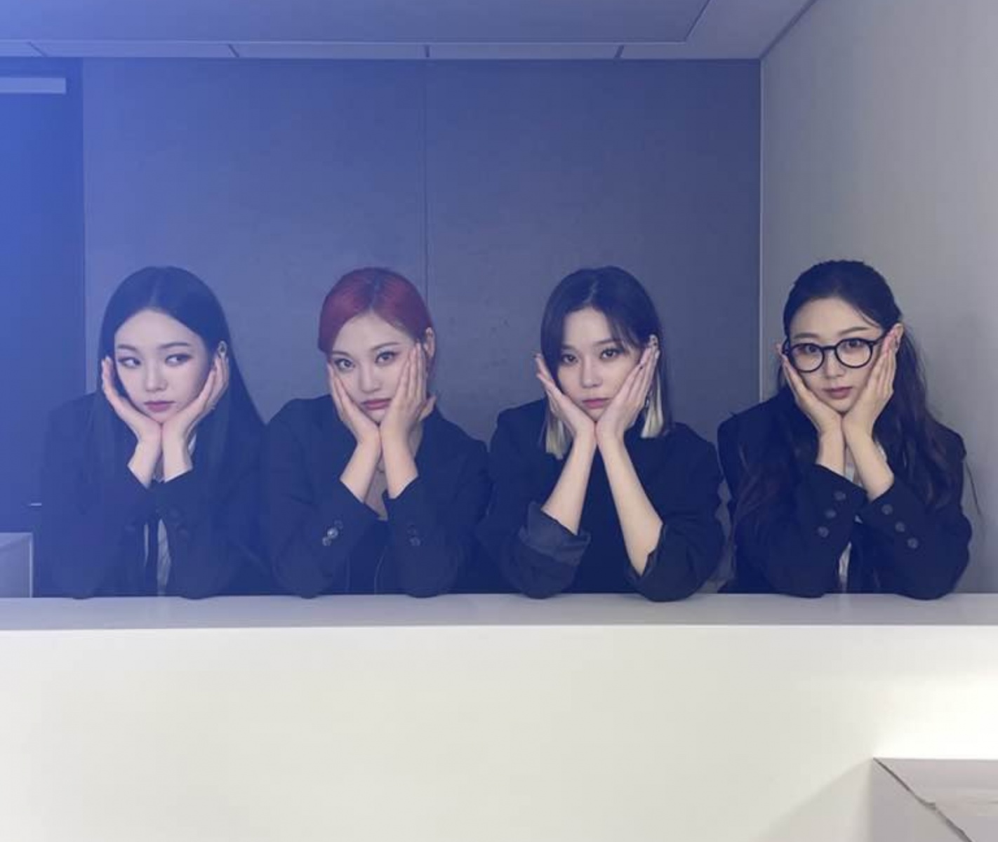 Media Outlet Selects 3 Idol Groups That Represent K-Pop 4th Generation ...